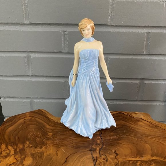 Royal Doulton | Art | Royal Doulton Ceramic Figurine Princess Diana 92 ...